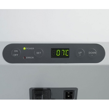 Mobicool MCF32 24 - 12 Volt and Mains Portable Compressor Fridge or Freezer